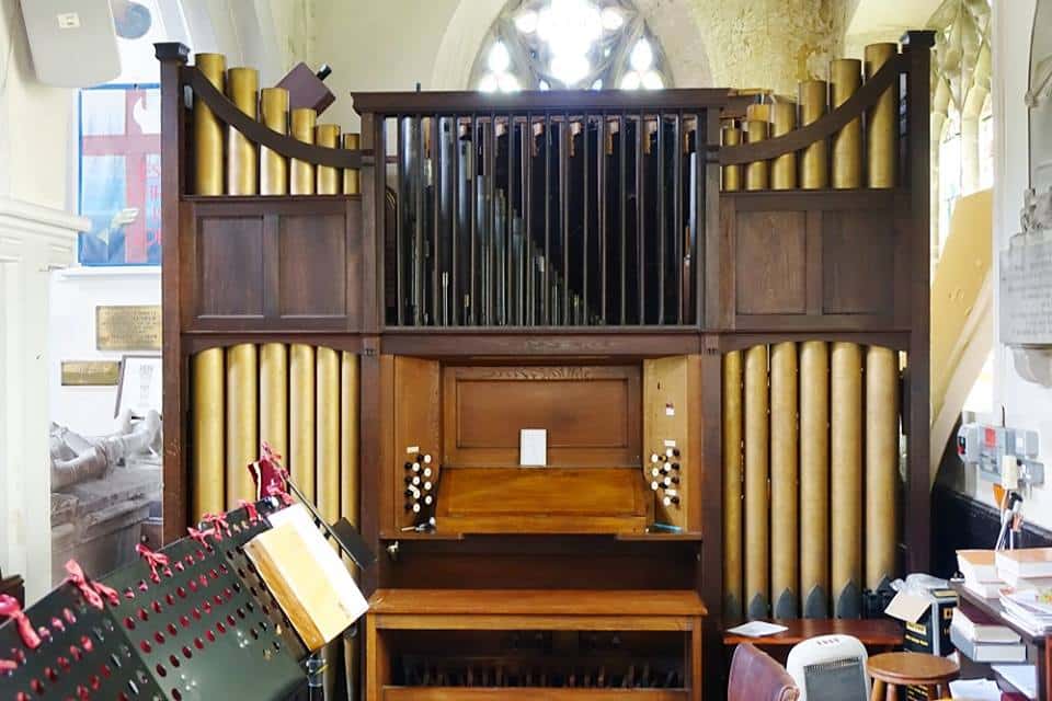 Bovingdon, Church of Saint Lawrence – de Orgelsite | orgelsite.nl