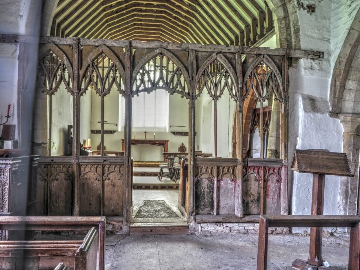 Saltfleetby, All Saints Church, Harmonium – de Orgelsite | orgelsite.nl