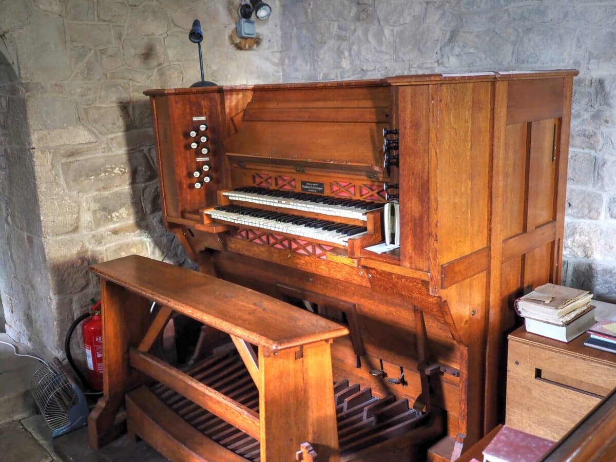 Whitton (Shropshire), Church of Saint Mary, Harmonium – de Orgelsite ...